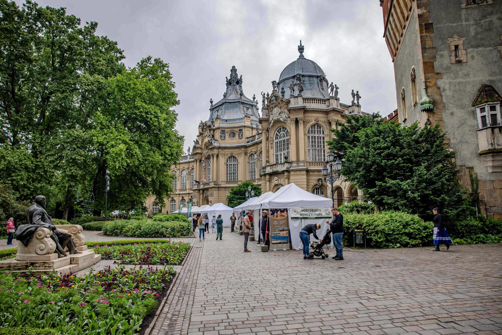 Rácz András: a természeti értékek megőrzése megköveteli a széles körű ...